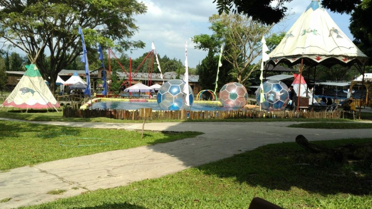 DE RANCH Bandung Tiket & Wahana