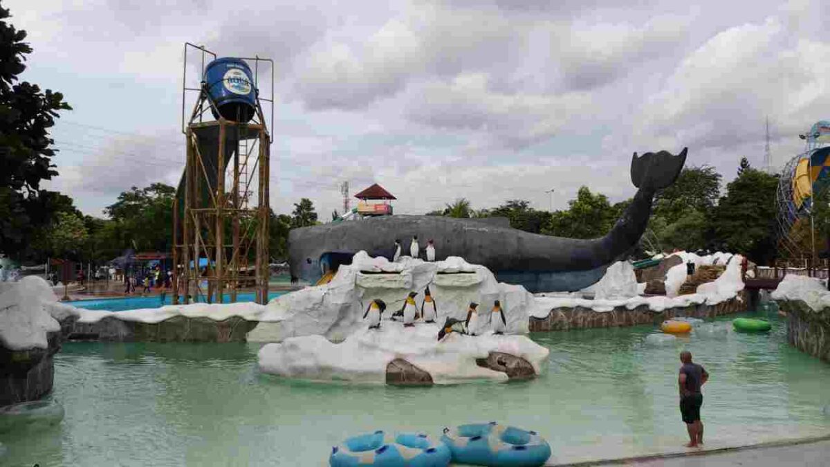 SNOWBAY WATERPARK Tiket dan 10 Wahana Terbaik [Tutup Permanen]