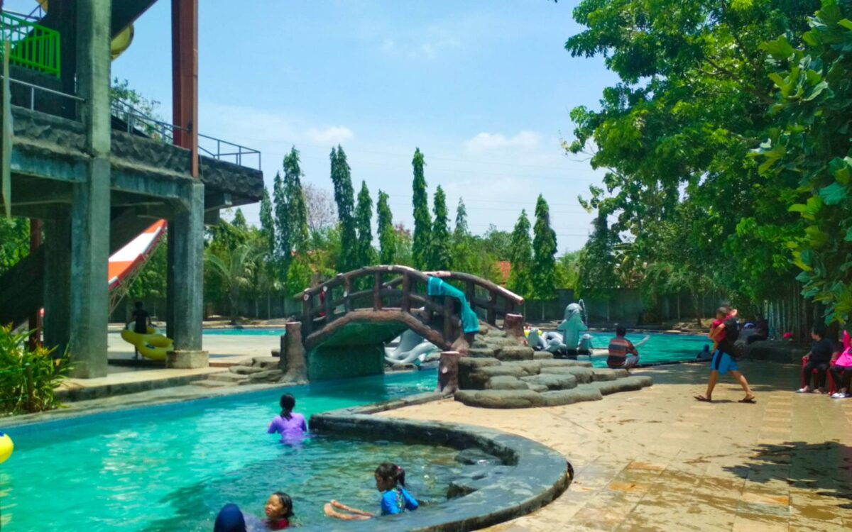 PLANET WATERBOOM Tiket dan Wahana - September 2025