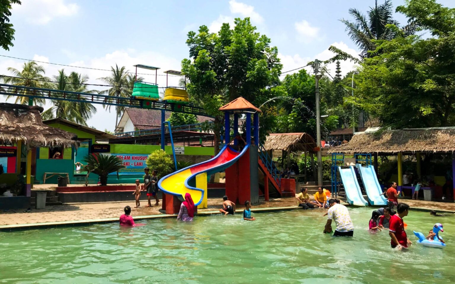 PEMANDIAN AIR PANAS GUNUNG TORONG: Tiket & Aktivitas - September 2025