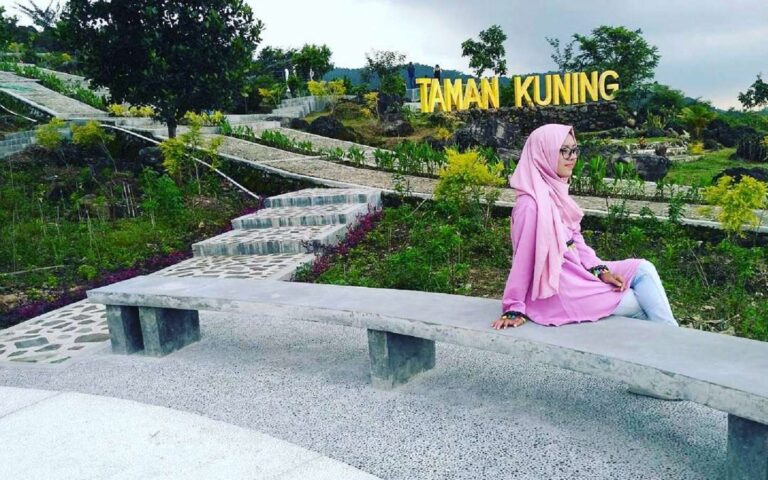 KEBUN RAYA KUNINGAN Tiket Masuk dan Daya Tarik - Oktober 2025