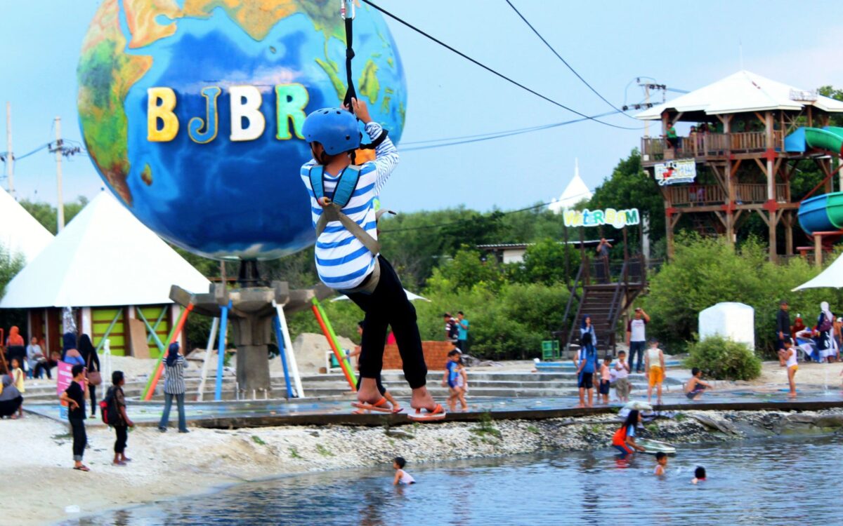 BEEJAY BAKAU RESORT Tiket & 4 Wahana Top May 2026