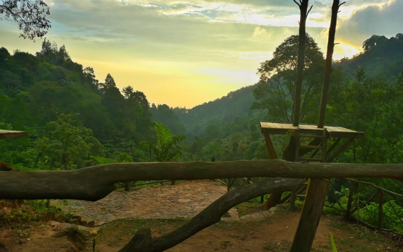 CURUG CIBULAO Tiket & Daya Tarik - Oktober 2025