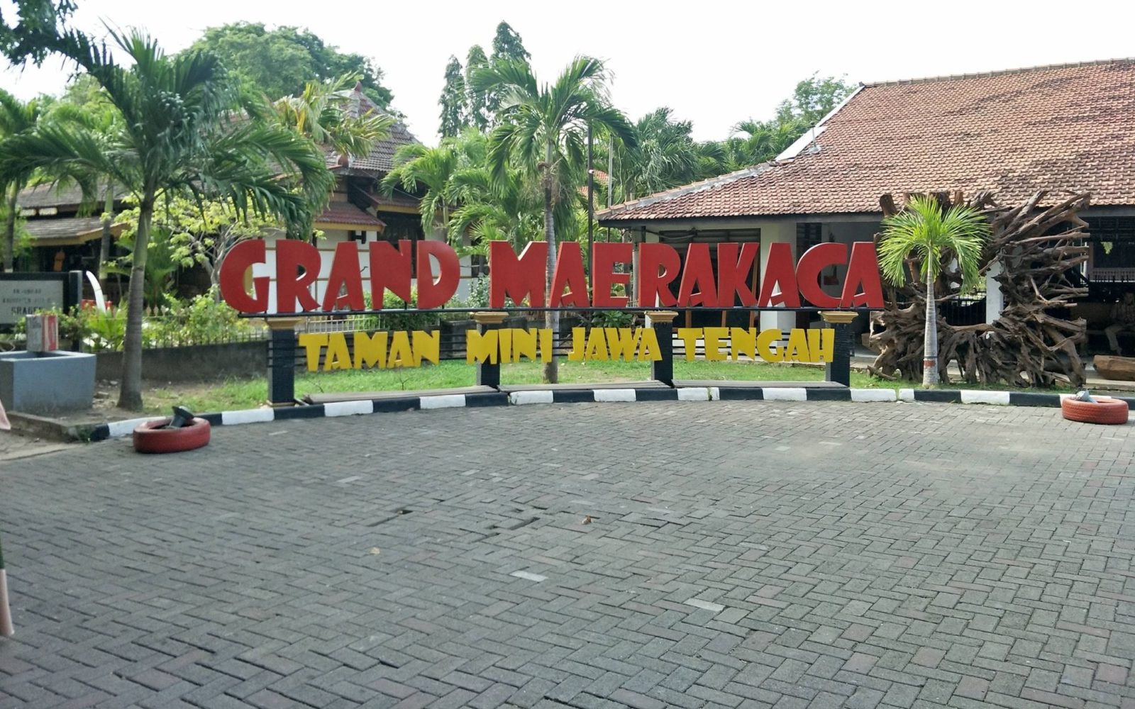GRAND MAERAKACA Taman Mini Jateng Tiket & Wahana Juli 2020 - TravelsPromo