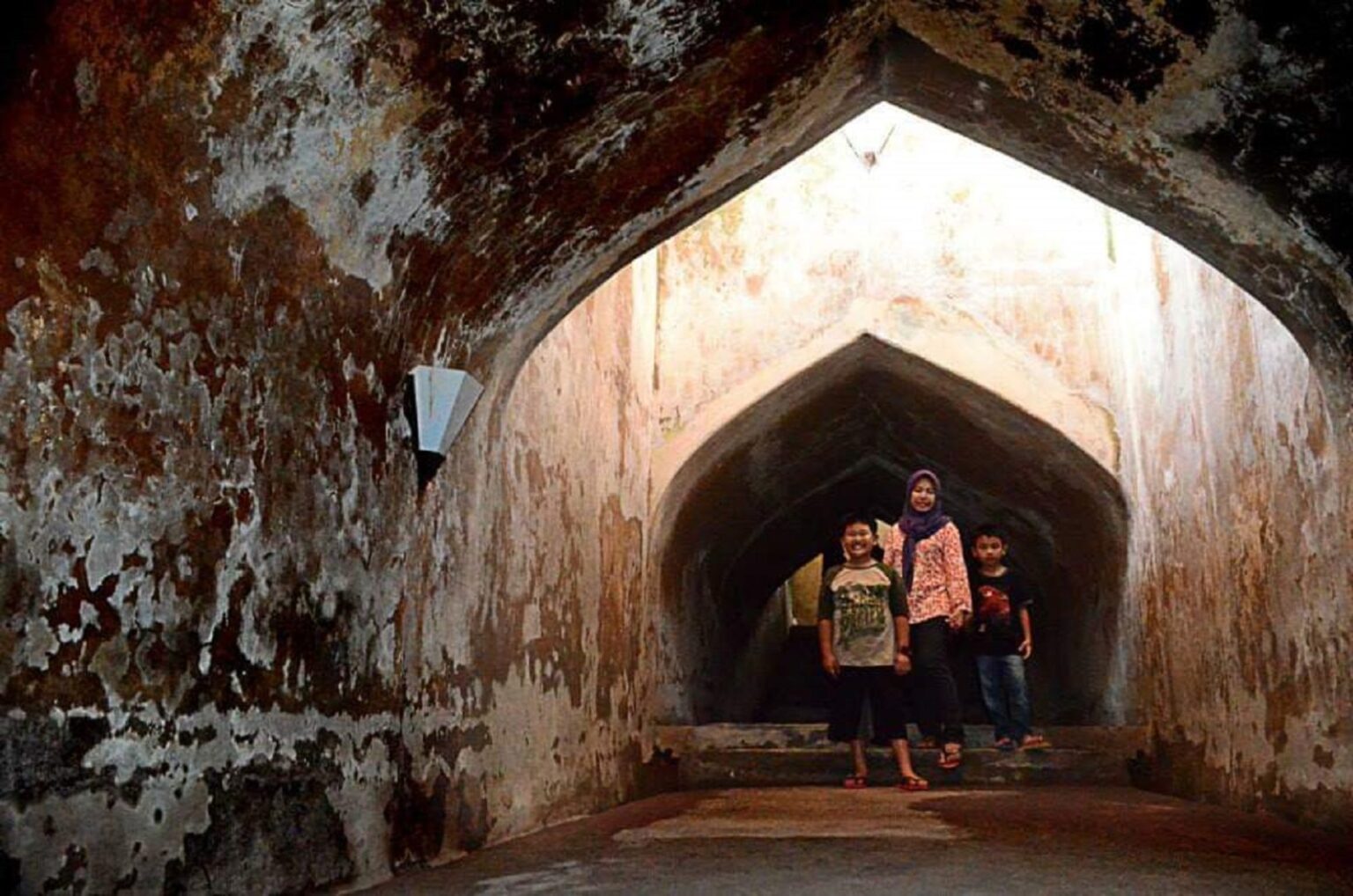 Keunikan SUMUR GUMULING Taman Sari Jogja - Oktober 2025