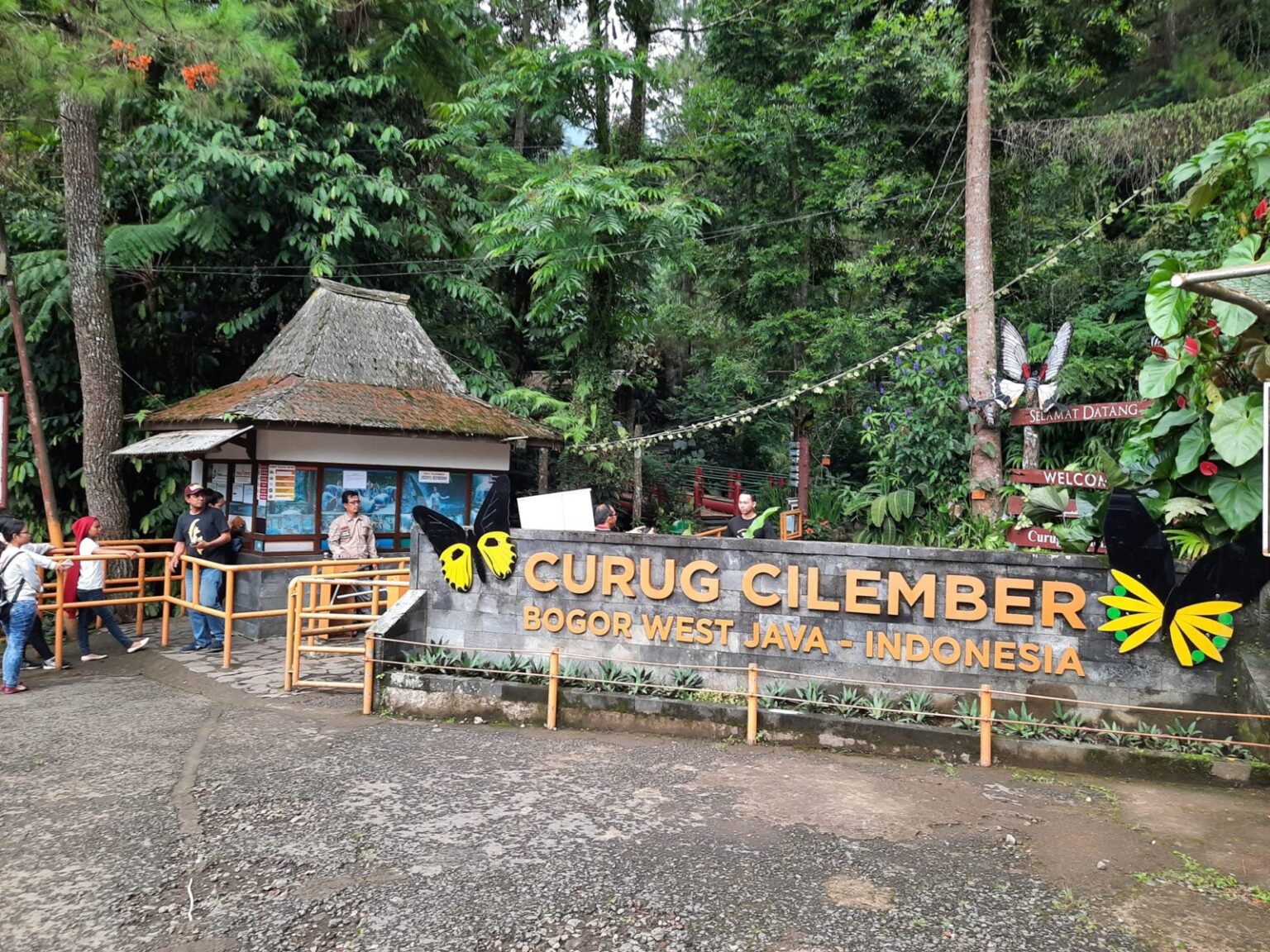 CURUG 7 CILEMBER Tiket Masuk dan Wahana - Oktober 2025