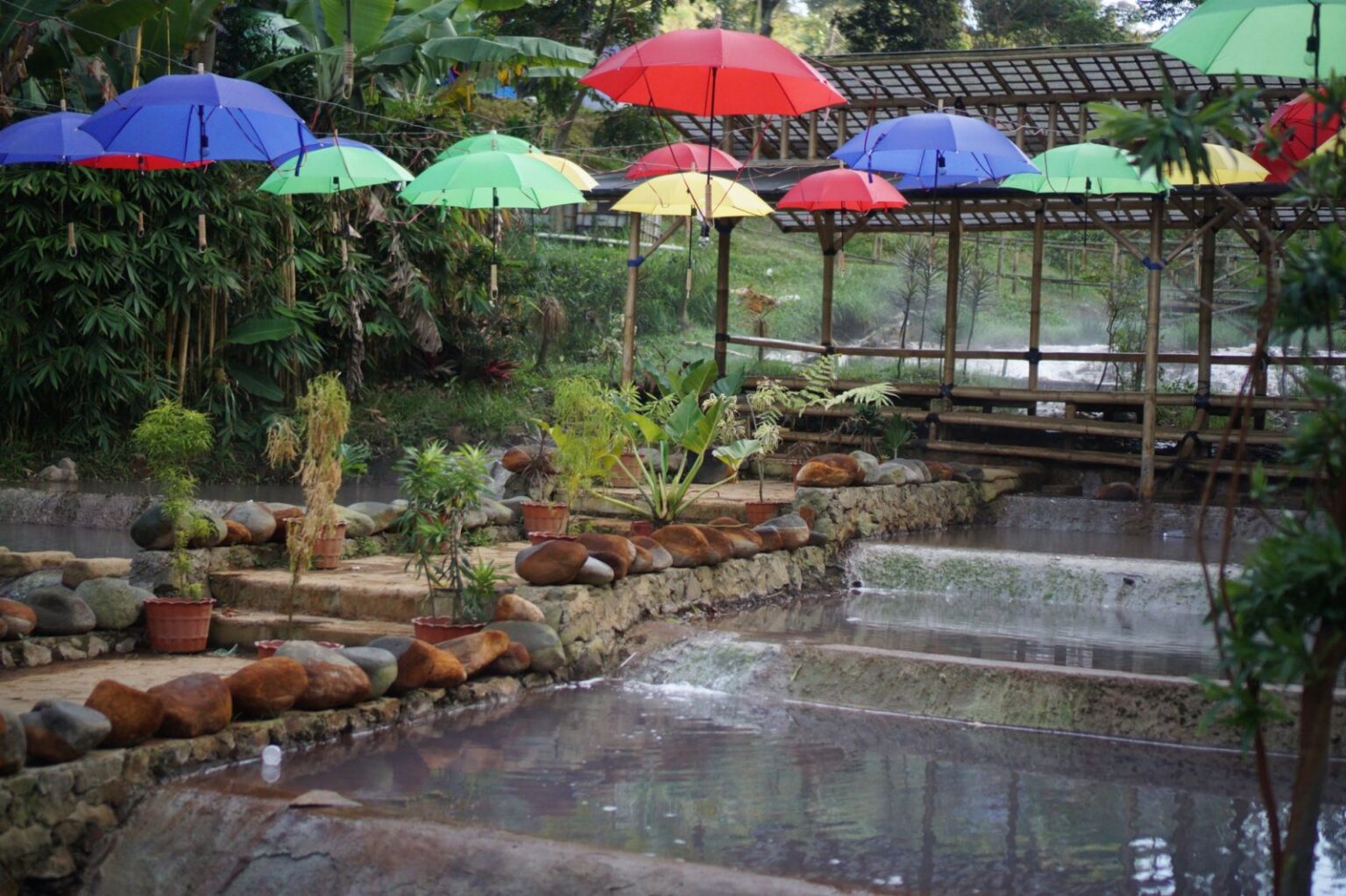 Curug Cipanas Nagrak Lembang HTM & Ulasan May 2026