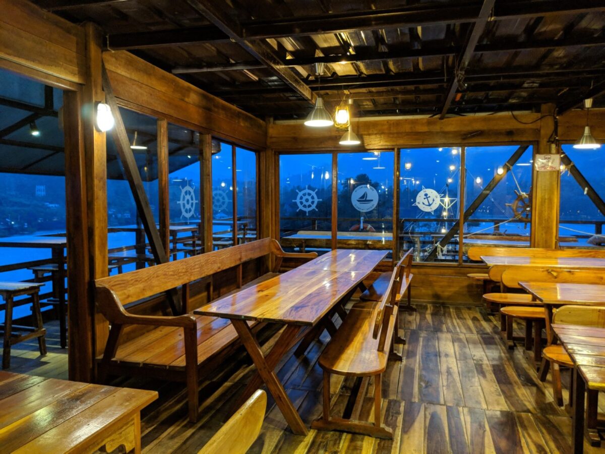 Pinisi Resto Situ Patenggang Tiket & Ragam Aktivitas