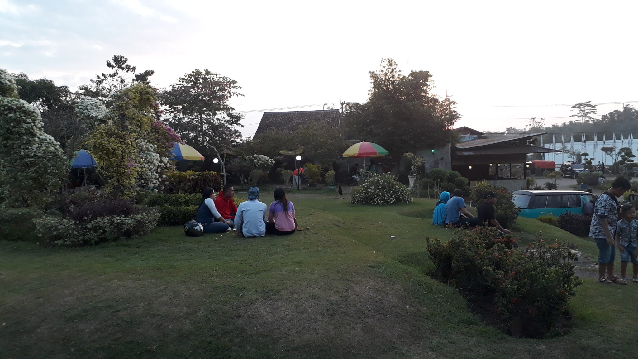 TAMAN SUPER GALAXY Jember: Tiket dan Daya Tarik - Desember 2024