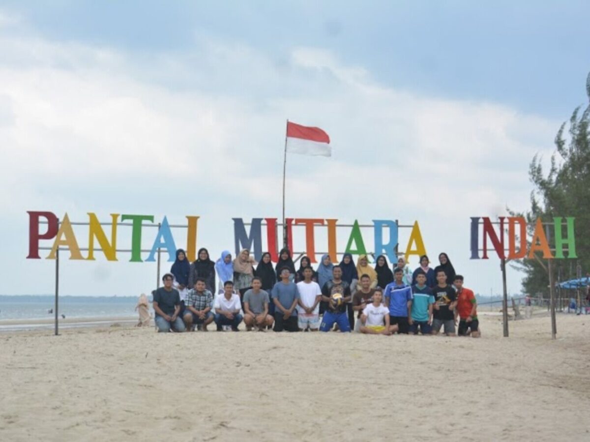 Pantai Mutiara Indah Kutai: Tiket & Aktivitas - Oktober 2025