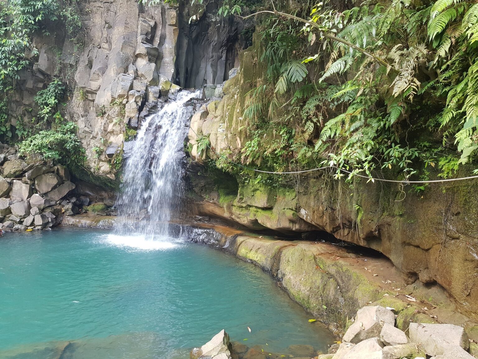 29 TEMPAT WISATA di BOGOR Paling Spektakuler