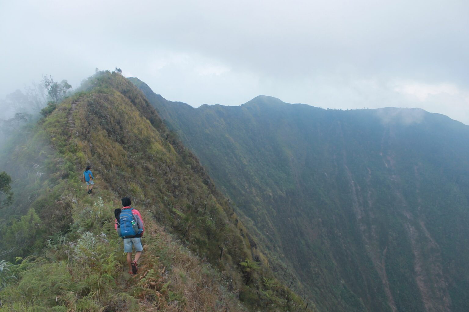 GUNUNG BISMO: Tiket & 5 Jalur Pendakian - Oktober 2025