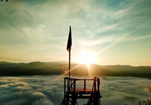 GUNUNG LUHUR Citorek Tiket & Pesona Awan Menakjubkan Jun 2026