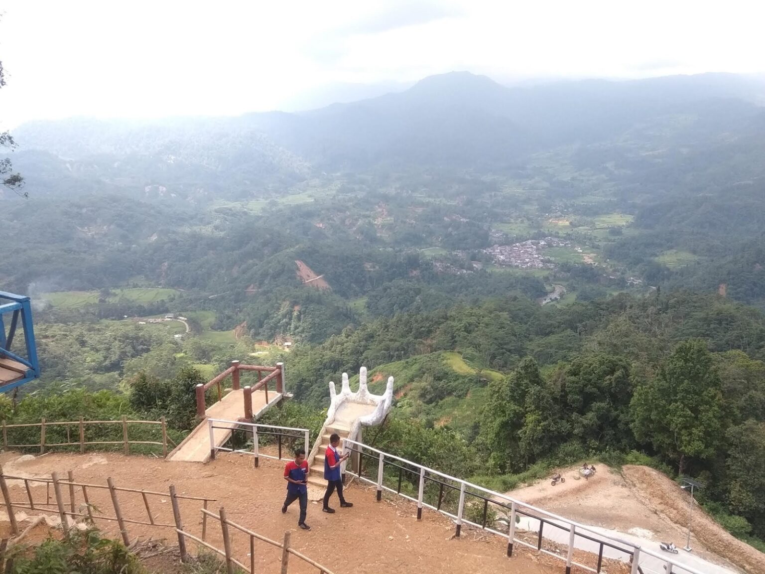 GUNUNG LUHUR Citorek Tiket & Pesona Awan Menakjubkan Jun 2026