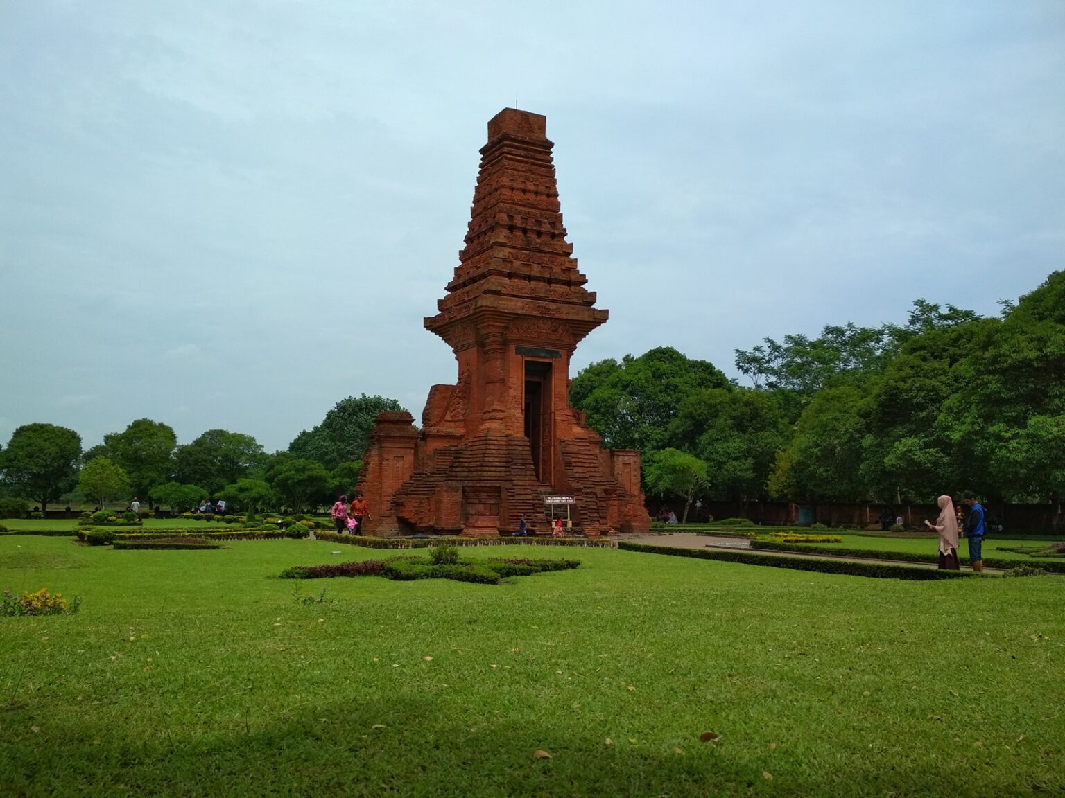 CANDI BAJANG RATU Tiket & Daya Tarik Apr 2026