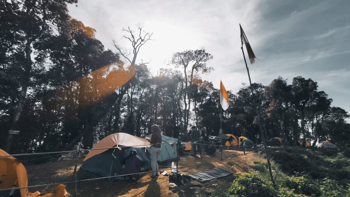 GUNUNG KENCANA Tiket Masuk dan Jalur Pendakian - Oktober 2025