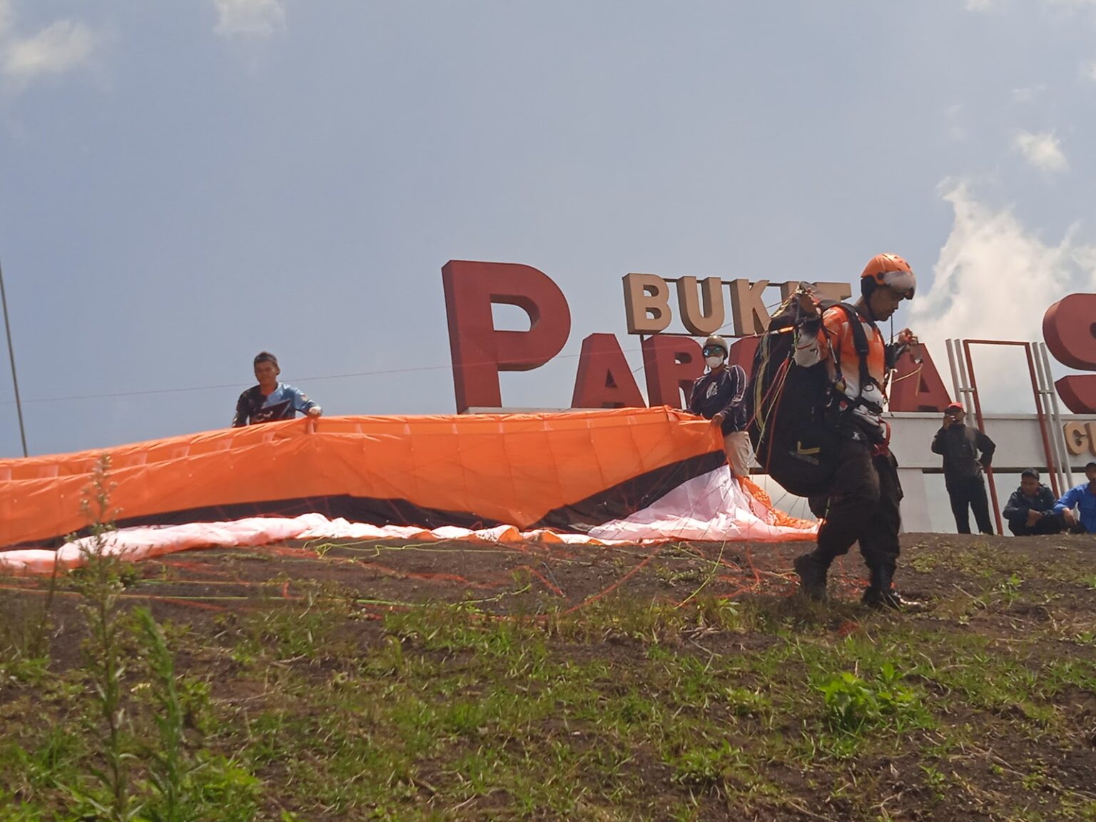 GUNUNG PUTRI Garut Tiket & Daya Tarik - Oktober 2025