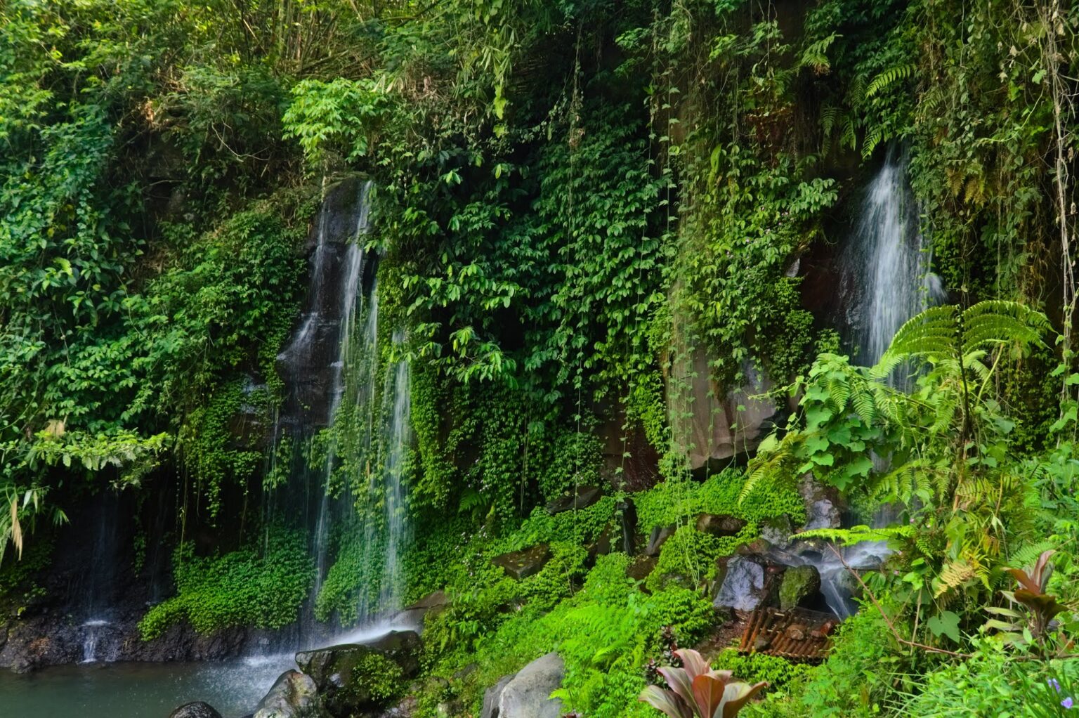CURUG PUTRI PELANGI Tiket & Ragam Aktivitas - Oktober 2025