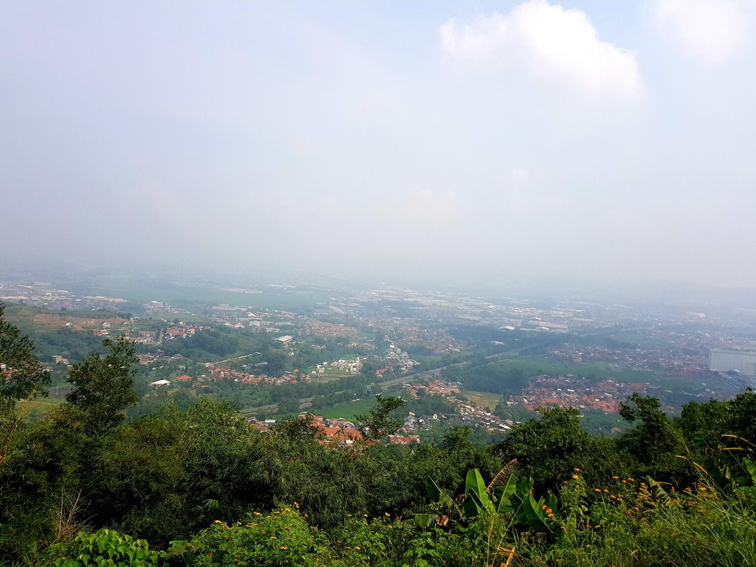 GUNUNG BOHONG Rekreasi Trekking Singkat Di Cimahi - November 2025