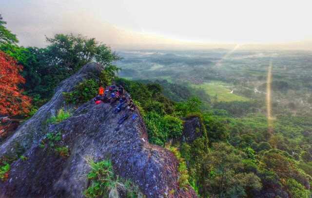 GUNUNG MUNARA Harga Tiket Dan Daya Tarik Apr 2026