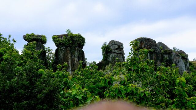 Batu So'on Tiket & Keunikan Ala Stonehenge - September 2025