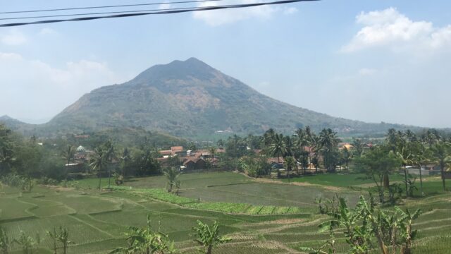 GUNUNG HARUMAN Tiket & Ragam Aktivitas - Oktober 2025