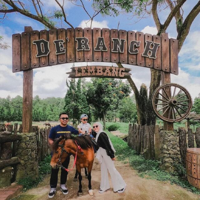 8 Destinasi Wisata Bandung Populer