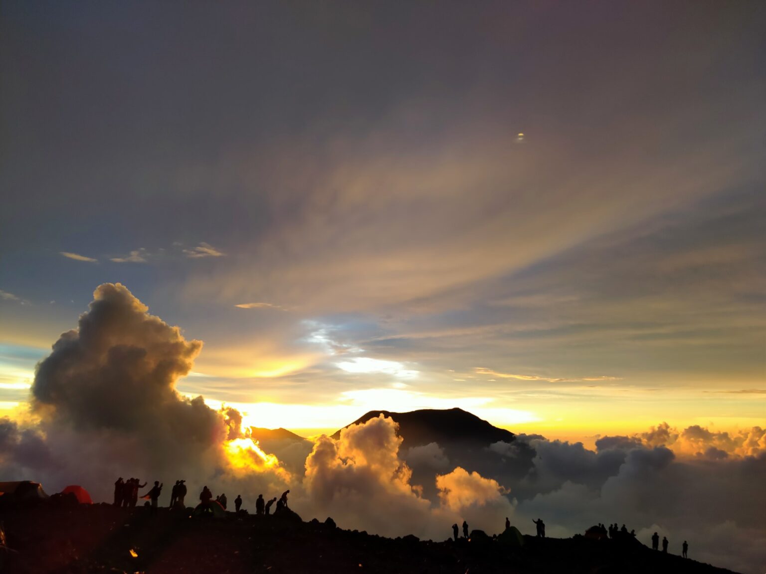 GUNUNG MARAPI Tiket & Jalur Pendakian May 2026