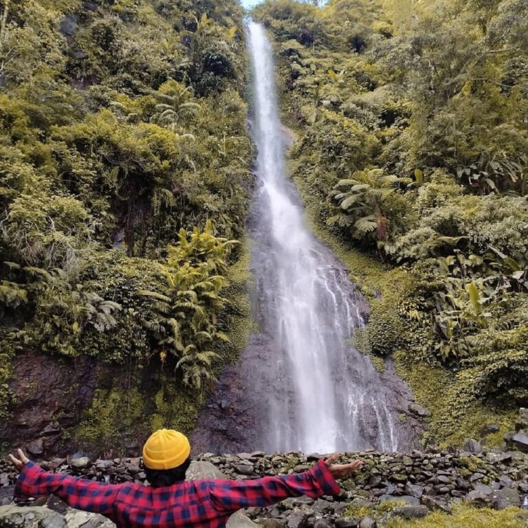 CURUG SUBANG: 7 Air Terjun Berpagar Teduhnya Hutan