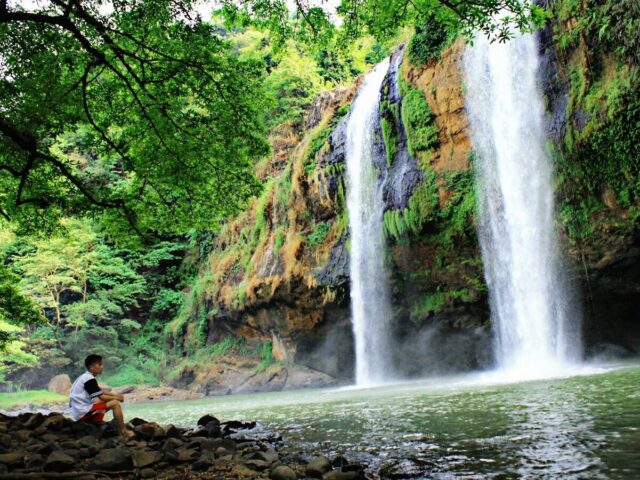 CURUG SUKABUMI: 7 Air Terjun Eksotik