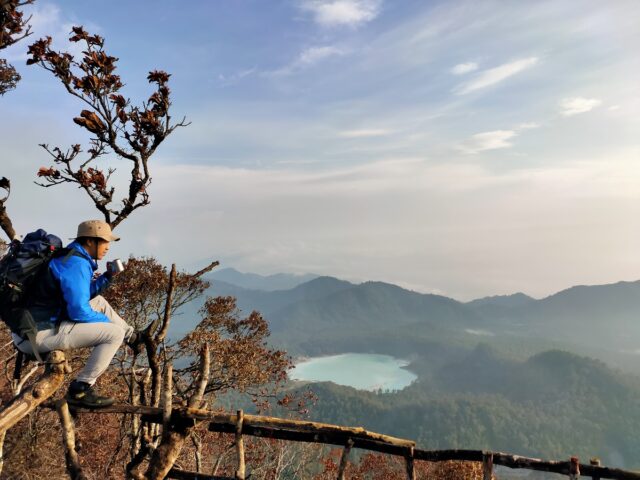 8 Destinasi Wisata Gunung Ikonik Garut