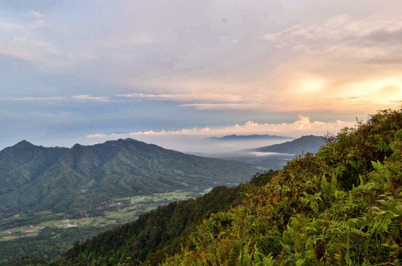 GUNUNG PULOSARI Tiket Masuk dan Jalur Pendakian Apr 2026