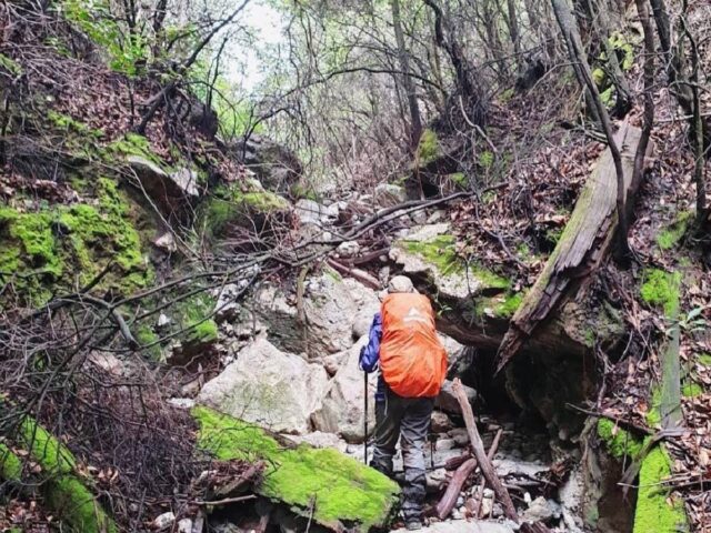 GUNUNG PATAH Jalur Berat Meski Tak Tinggi - Oktober 2025