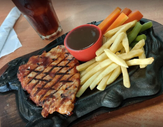 7 Rekomendasi Restoran Steak Favorit di Surabaya