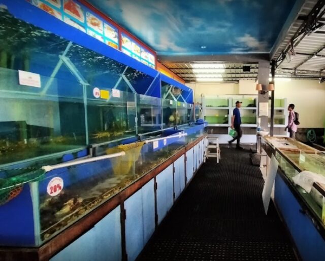 7 Pilihan Restoran Seafood Enak di Surabaya