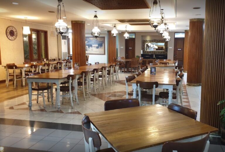 7 Restoran Legendaris Di Semarang