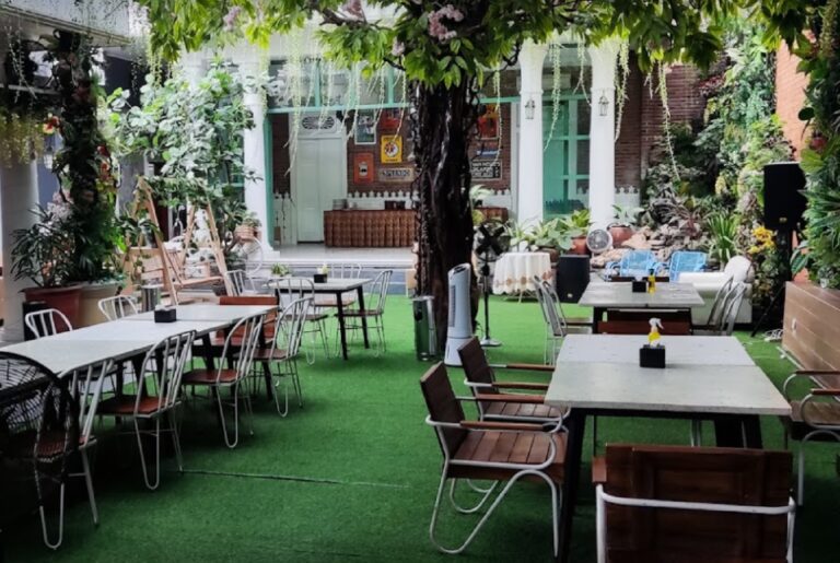 7 Restoran Legendaris Di Semarang