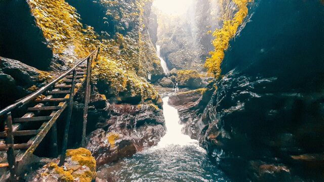 CURUG WALET Tiket Masuk & Daya Tarik - Desember 2025