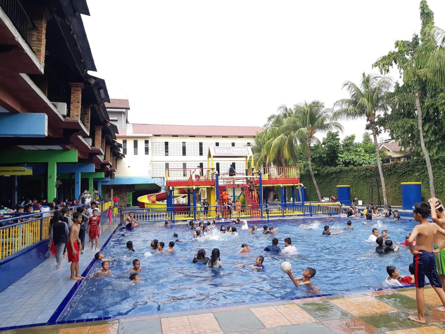 KOLAM RENANG HOBI-HOBI Tiket Masuk & Wahana - Oktober 2025