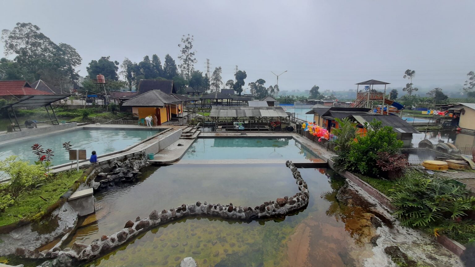 PEMANDIAN AIR PANAS CIBOLANG Tiket & Kolam Unik - Oktober 2025