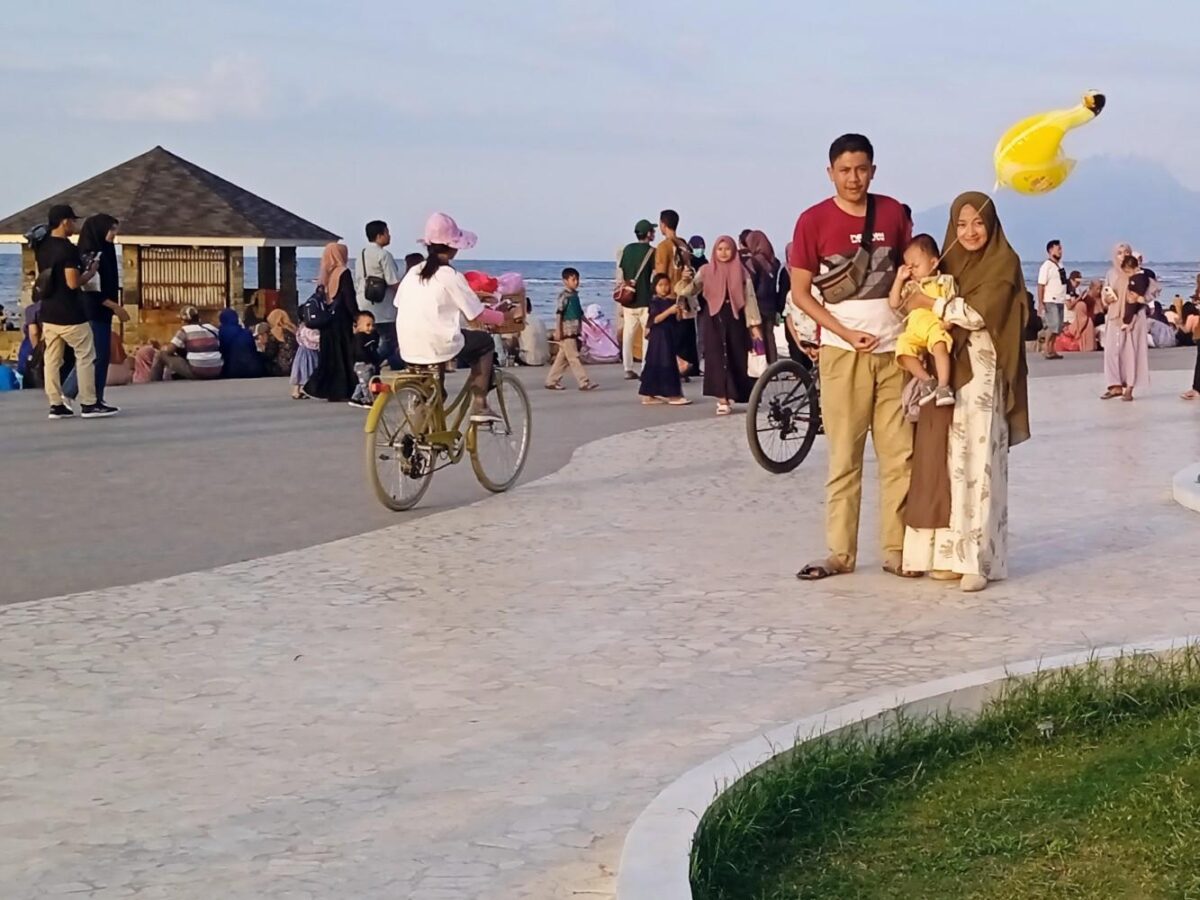 Pantai Utama Raya Tiket, Daya Tarik dan Fasilitas - Oktober 2025