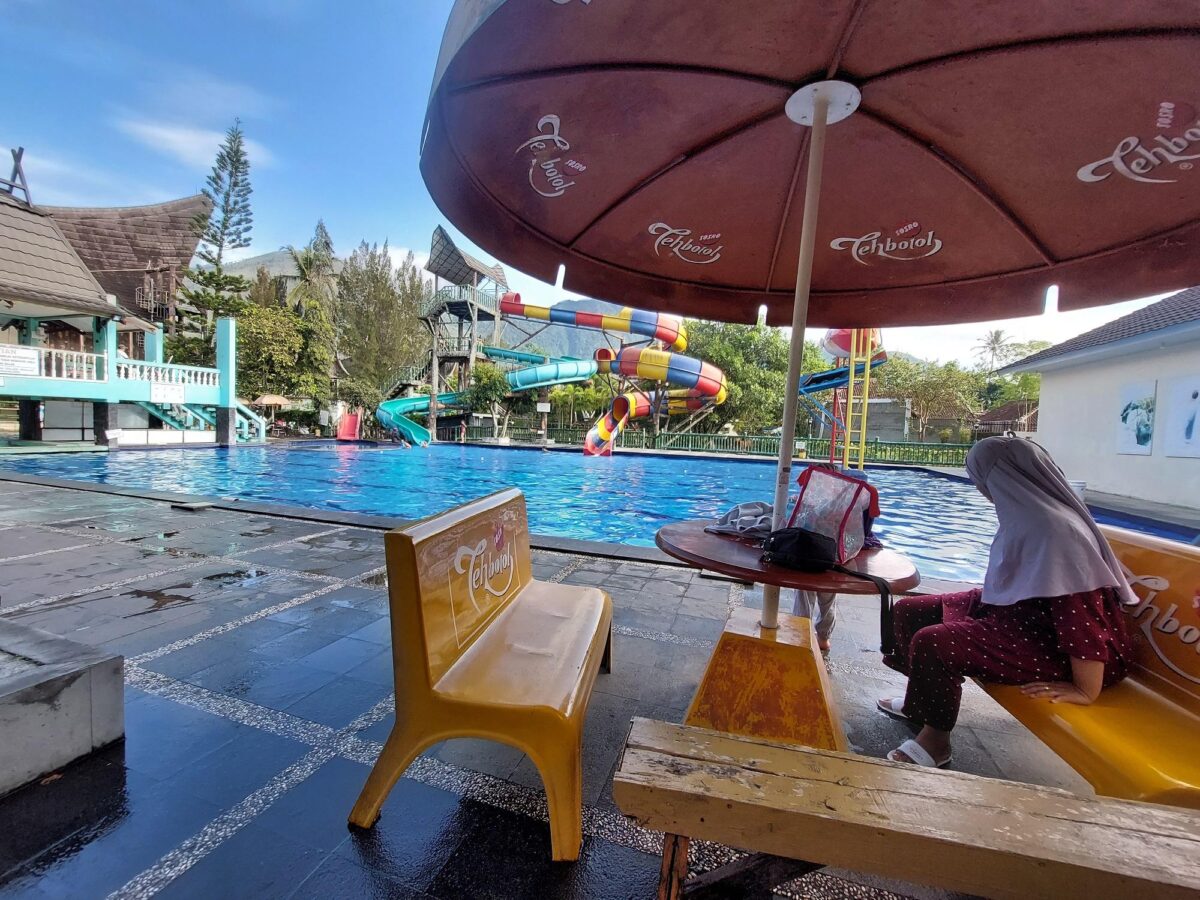 CIPANAS GARUT Ini 6 Kolam Air Panas Terbaik