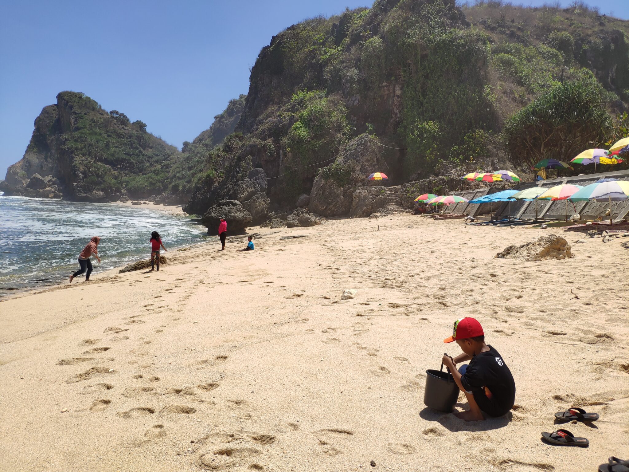 PANTAI NGUYAHAN Tiket & Ragam Aktivitas Juni 2024