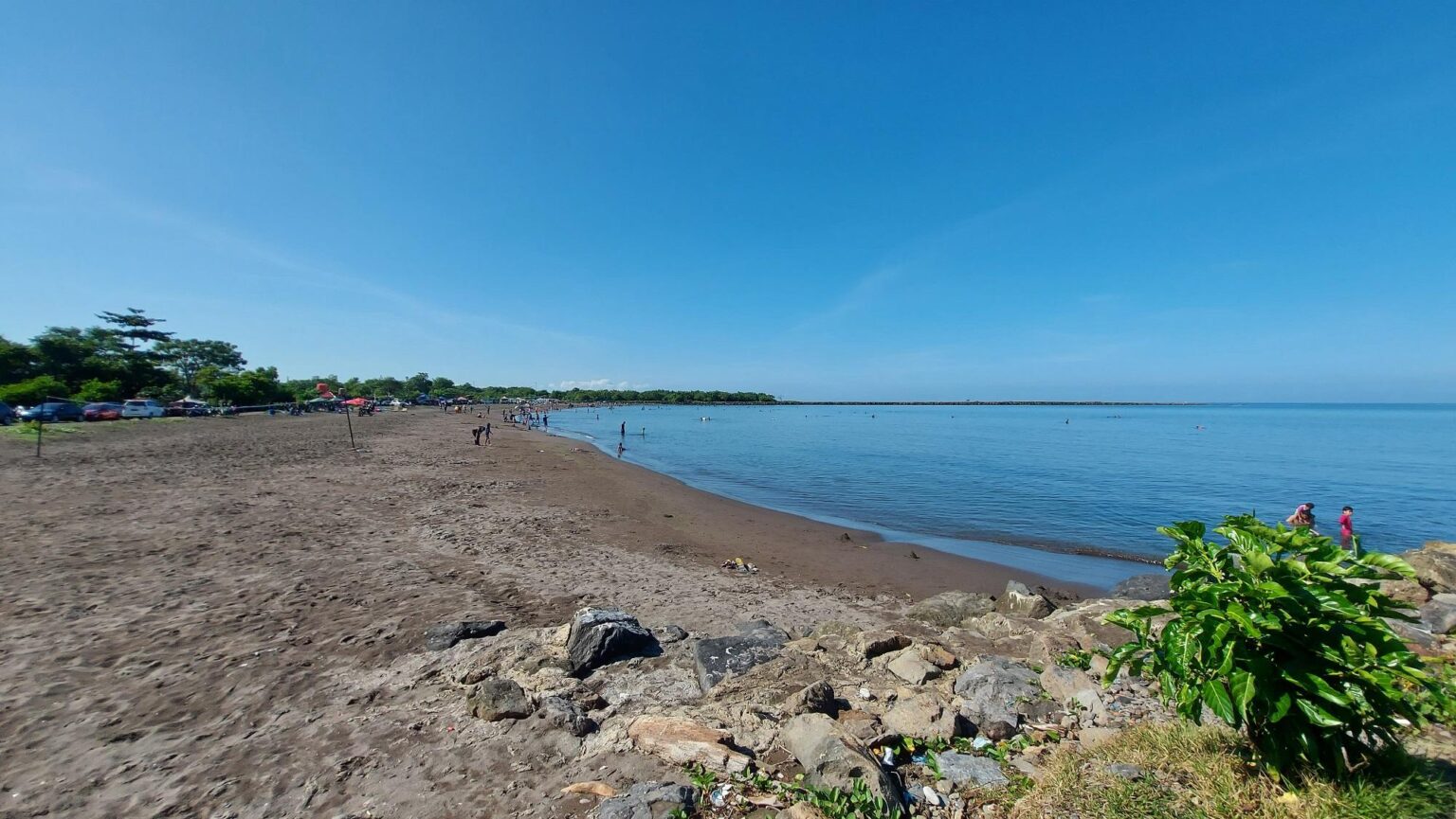 PANTAI BOSOWA: Tiket Murah Dekat Dari Kota May 2026