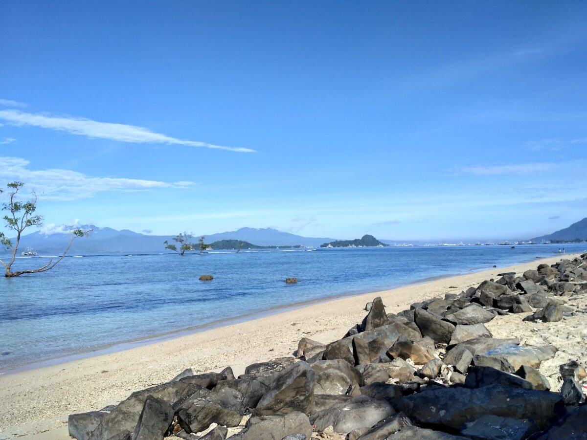 PANTAI SEBALANG - Harga Tiket, Aktivitas dan Fasilitas - September 2025