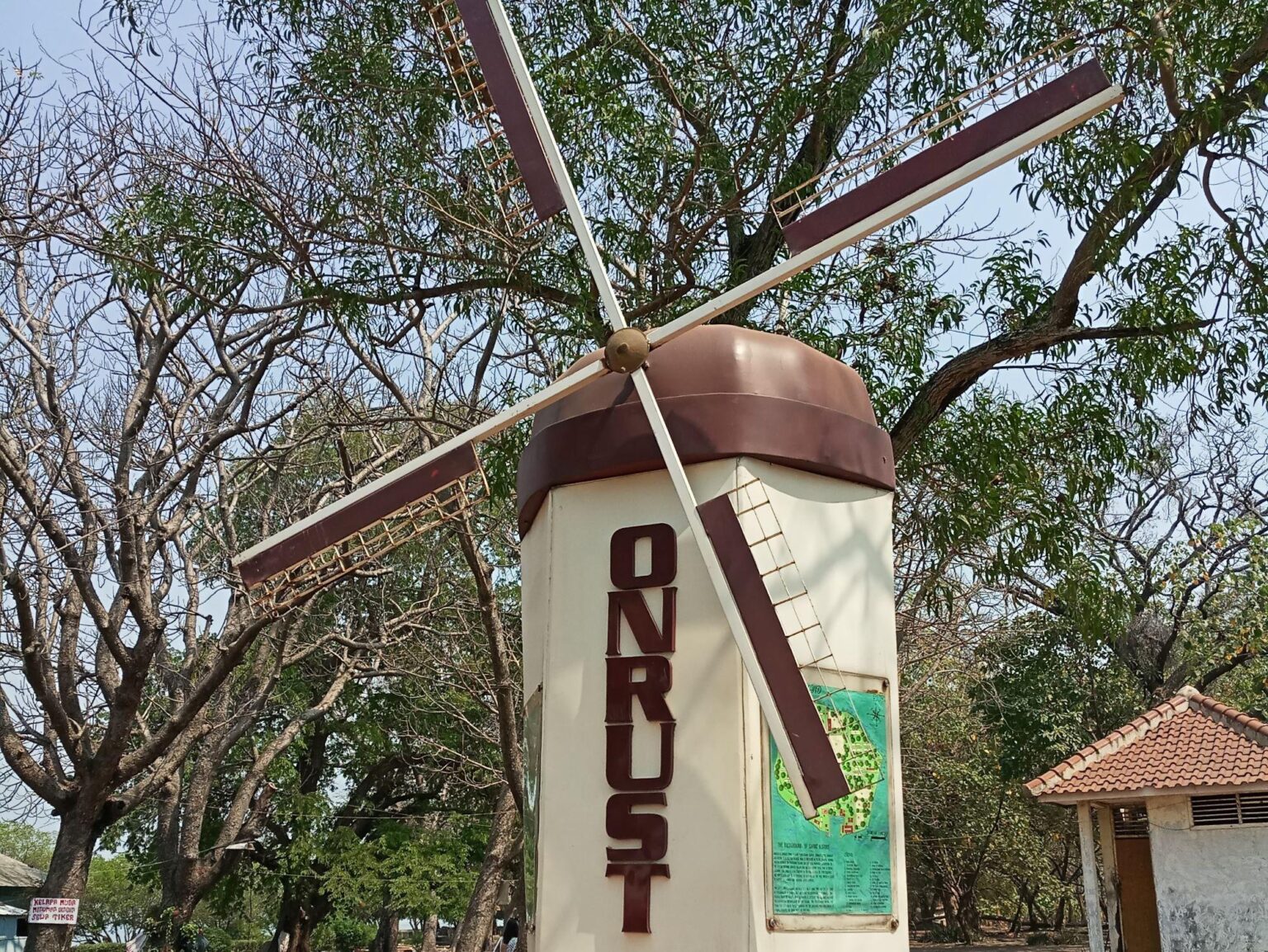 PULAU ONRUST Tiket dan Pesona Peninggalan Kuno - Oktober 2025