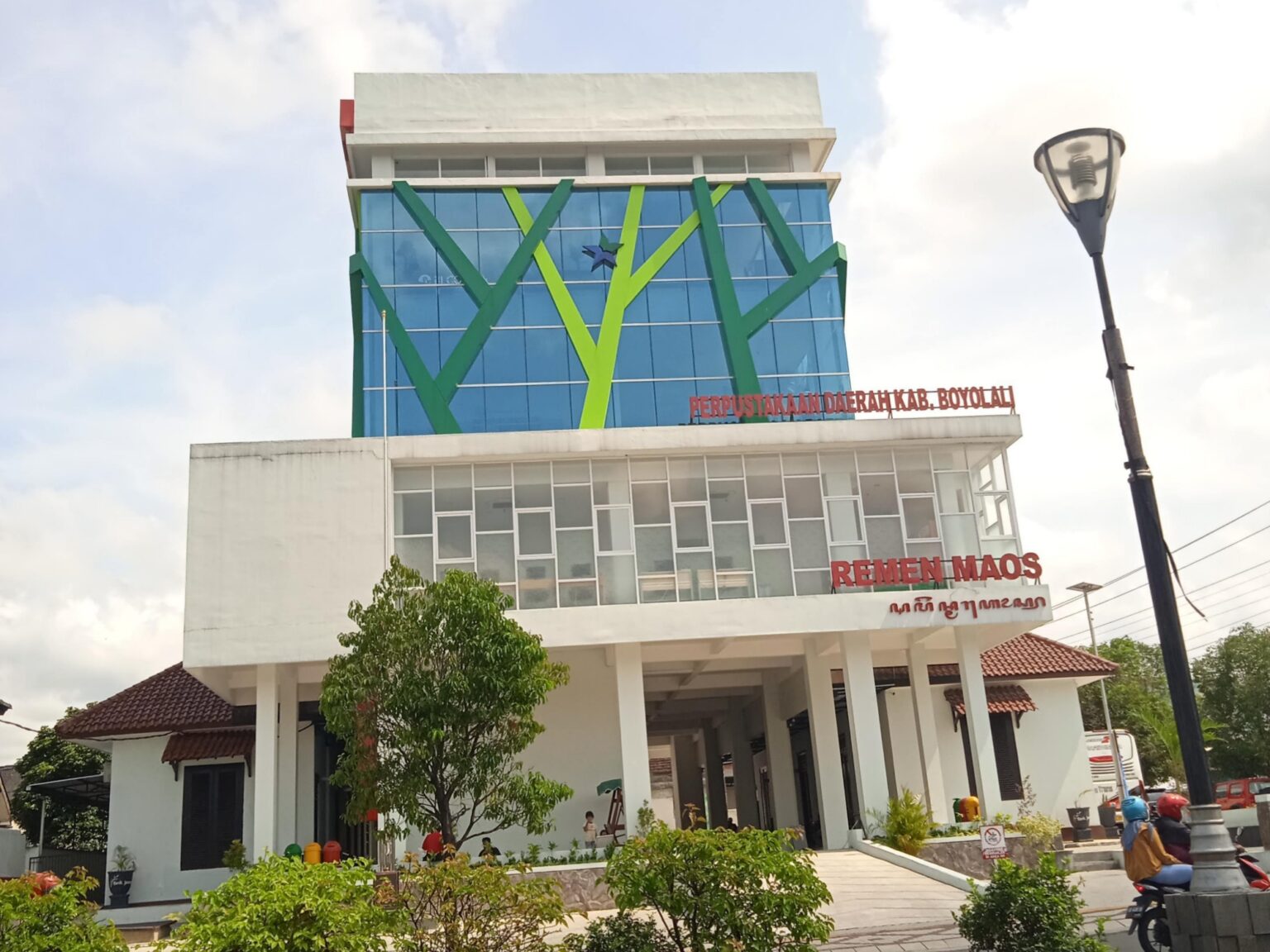 Simpang Lima Boyolali Wisata Kuliner Hingga Patung Ikonik - September 2025