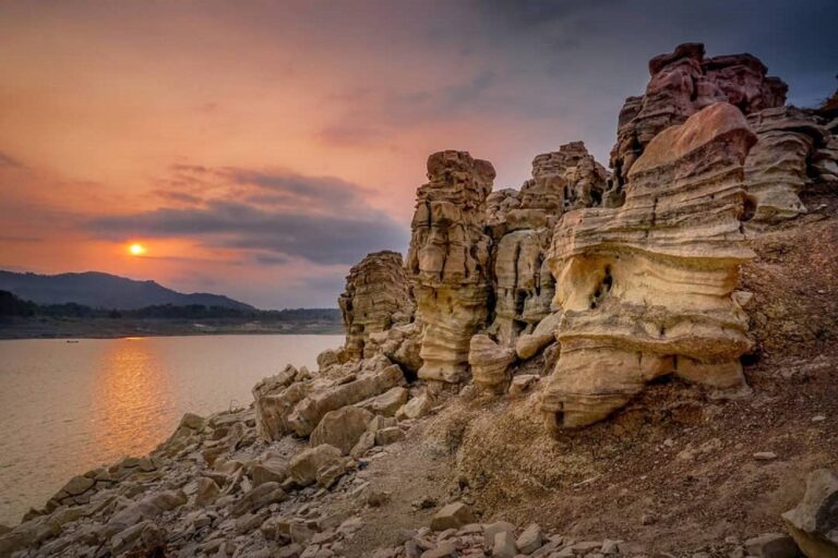 WISATA WADUK WADASLINTANG Tiket, Lokasi & Daya Tarik Juni 2024