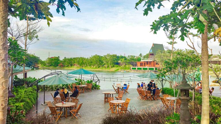 DANAU TAMBELANG: Tiket Masuk, Rute dan Wahana - Oktober 2025