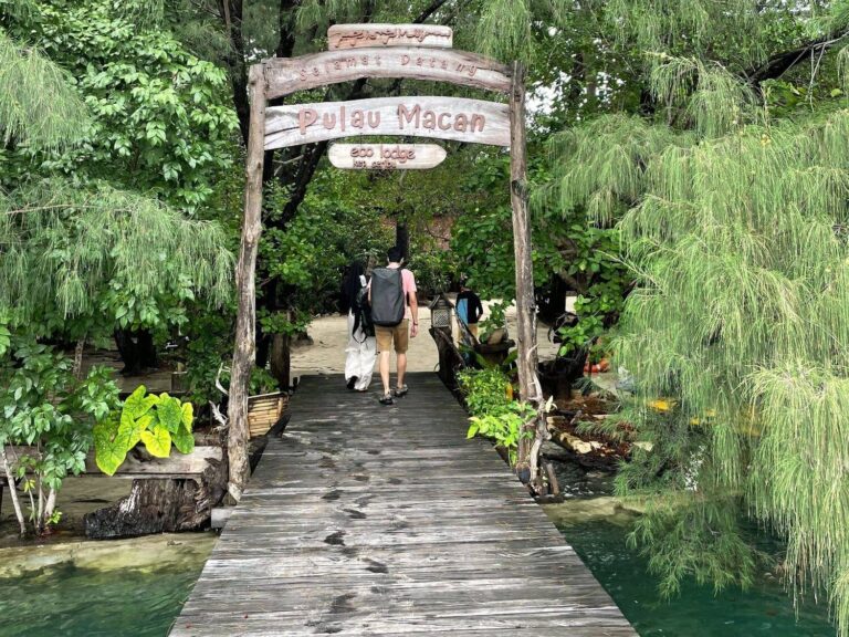 PULAU MACAN Tarif, Penginapan dan Daya Tarik - Oktober 2025